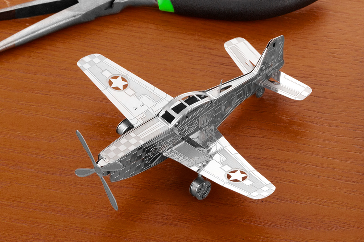 Metal Earth P-51 Mustang DIY Metal Model Airplane - Innovatoys | Metal ...